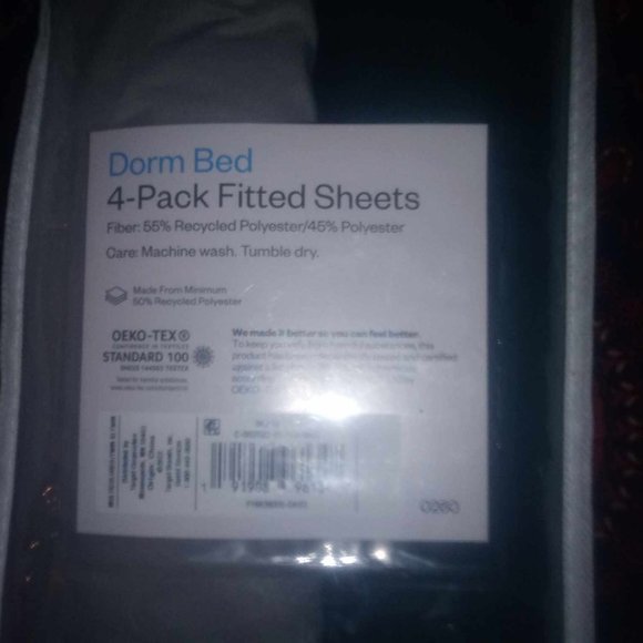 Room Essentials | Bedding | Room Essentials Dorm Bed Fitted Sheets 4 ...